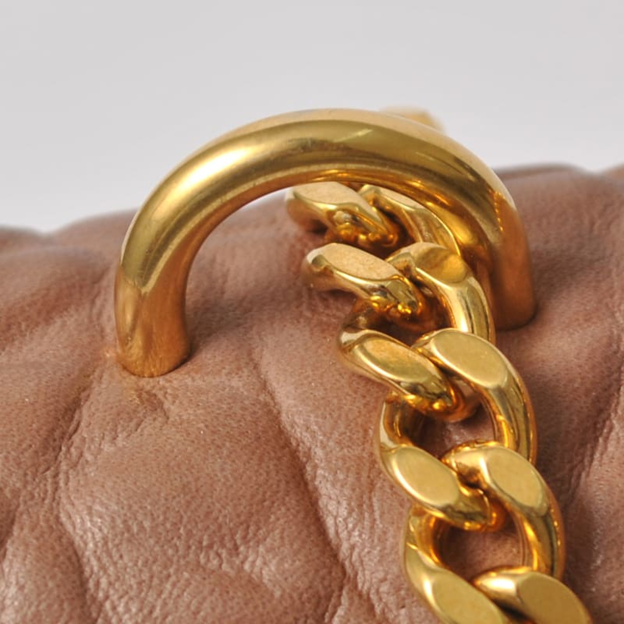 ZAMAK SCREWED "D"HANDLE LOOP VARIOUS SIZES AND COLOURS | Battista Accessori